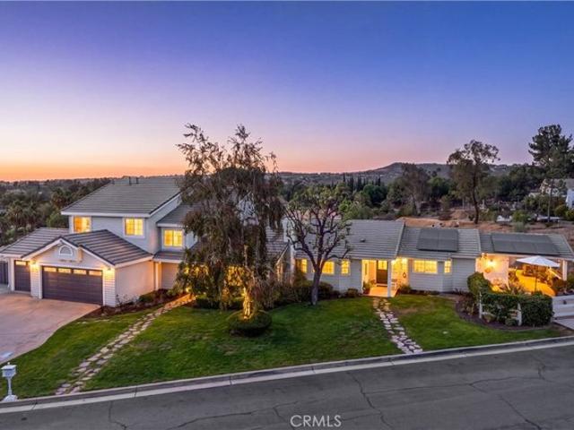 15366 Cayuse Ct, Riverside, CA 92506