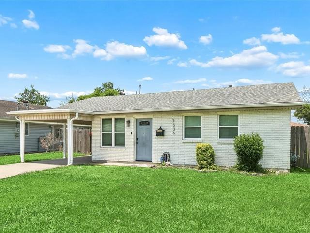 1536 Redwood Drive