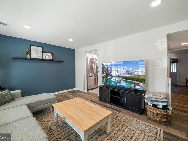 1536 Twisted Oak Drive