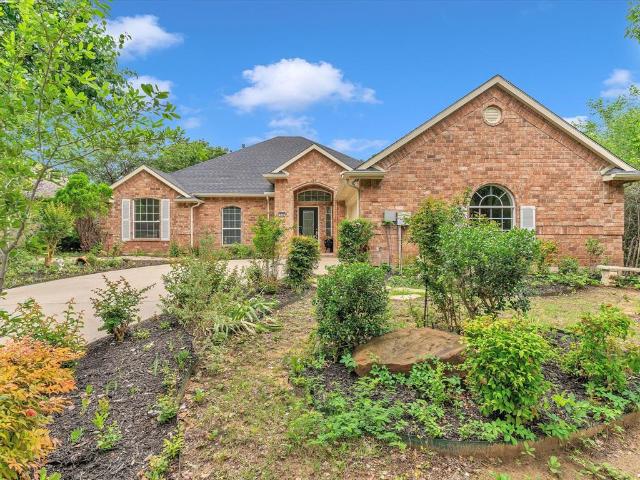1536 Valley Creek Rd, Denton, TX 76205 | MLS #20872 | Compass