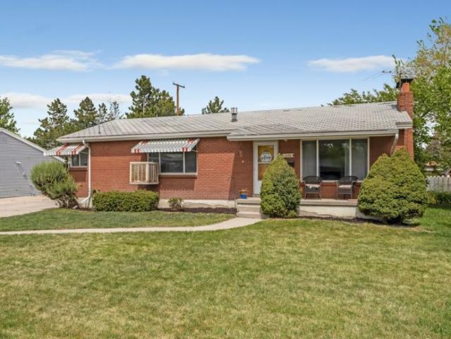 1536 W 4890 St S, Taylorsville, UT 84123