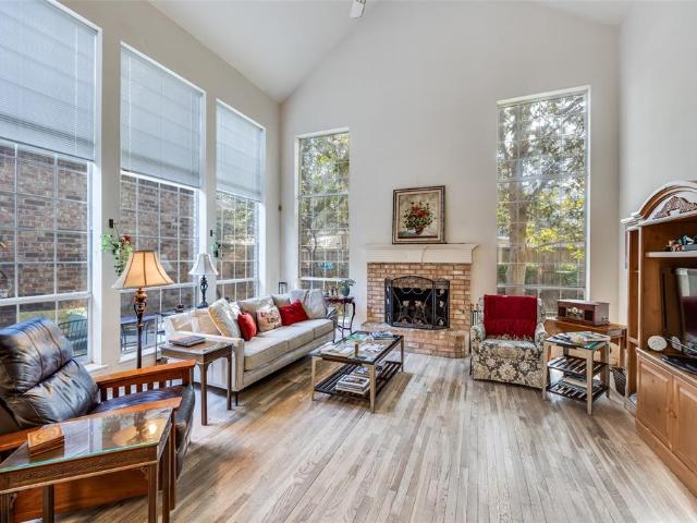 1536 Waterside Court
