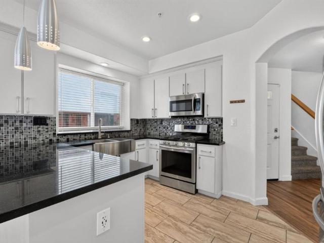 1537 Oyster Bay Court
