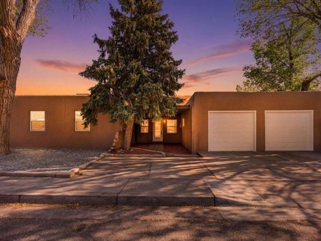 1537 Bryn Mawr Dr NE, Albuquerque, NM 87106
