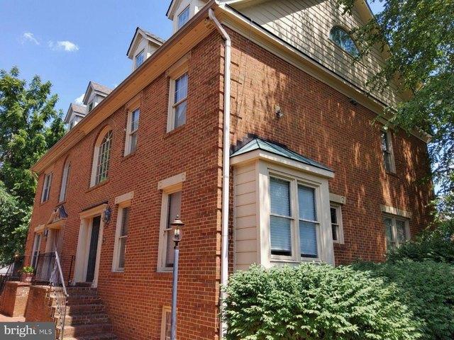 1537 Cedar Ave, McLean, VA 22101