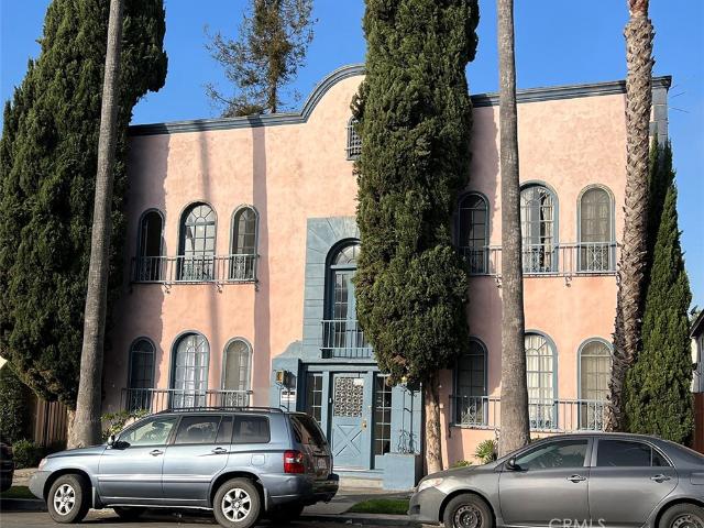 1537 Corinth Ave, Los Angeles, CA 90025 | MLS #SR25197 | Compass