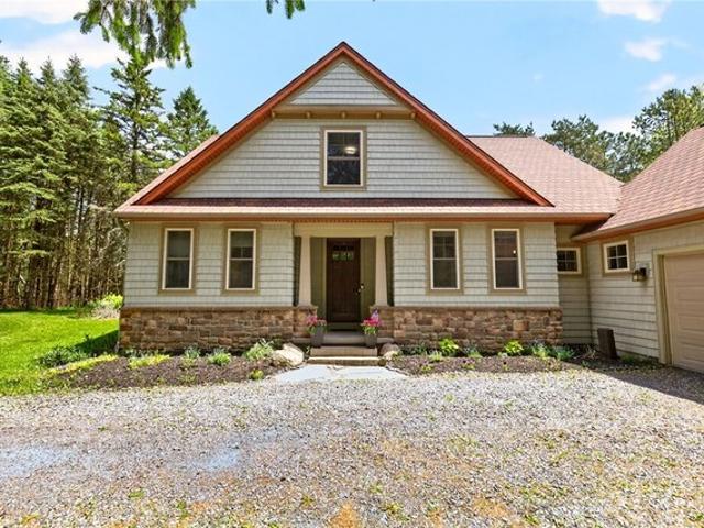 1537 Cranberry Pond Trl, Victor, NY 14564