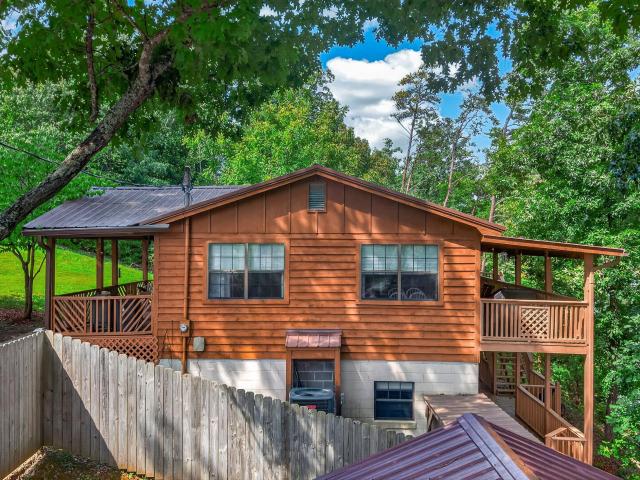 1537 Kinder Lane