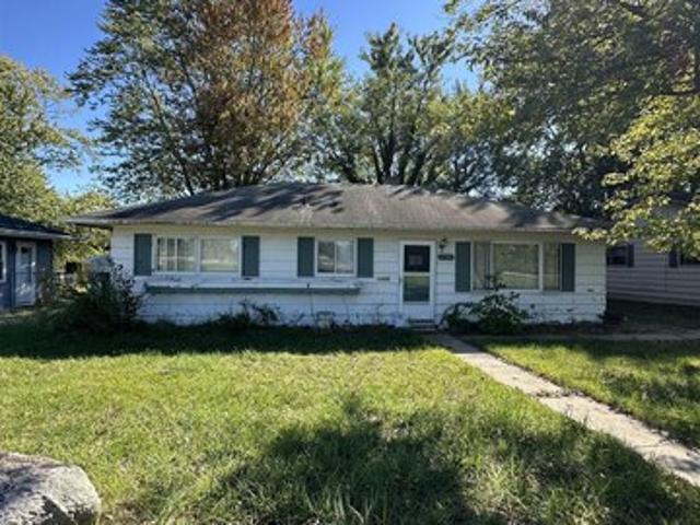 1537 Lake Ave, Plymouth, IN 46563