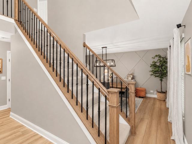 1537 laurel oaks drive