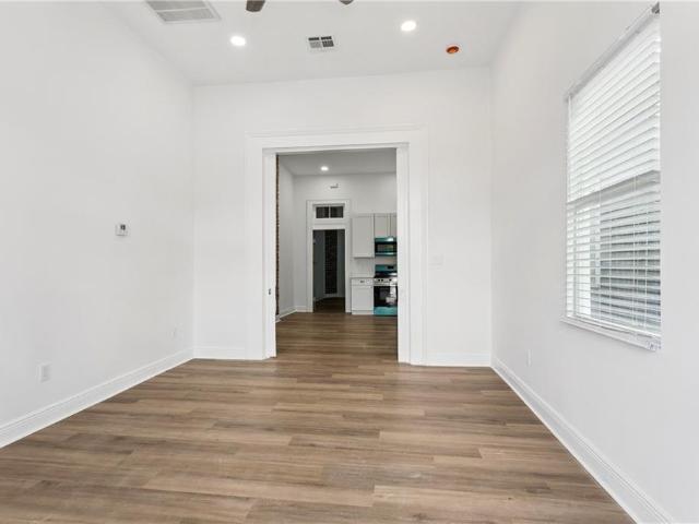 1537 Louisa Street