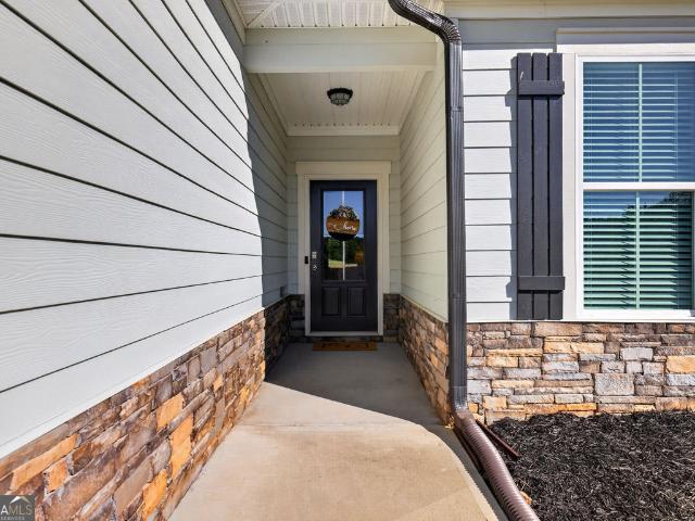 1537 Ridgewood Court
