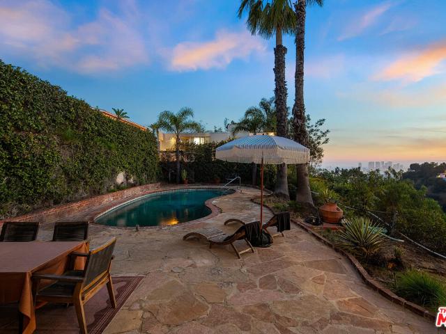 1537 Viewsite Ter, Los Angeles, CA 90069 | MLS #26671 | Compass