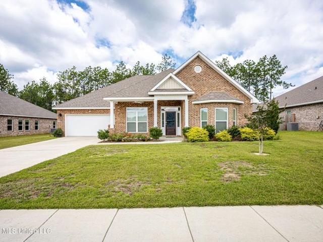 15381 Dandelion Dr, D'Iberville, MS 39540