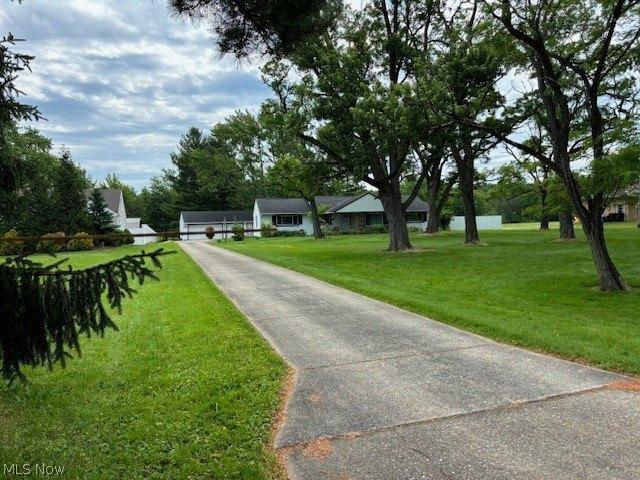 15381 Howe Rd, Strongsville, OH 44136