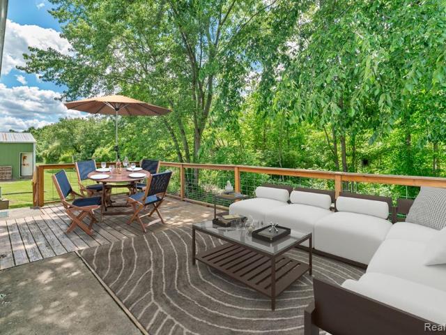 15387 Schultz Road