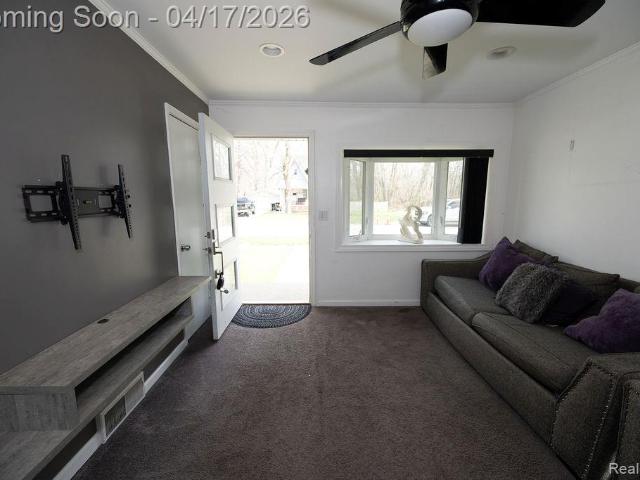 15389 Fenton