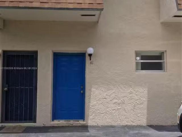 15389 S DIXIE HWY APT 41, PALMETTO BAY, FL 33157 Condo/Townhom.