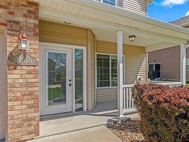 1538 Burr Dr, North Liberty, IA 52317