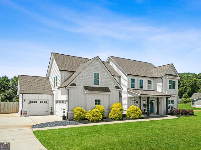 1538 E Lake Road