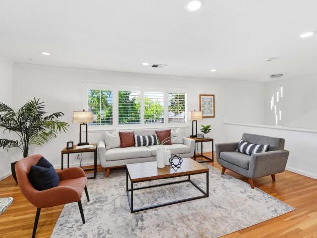 1538 Hallcrest Drive