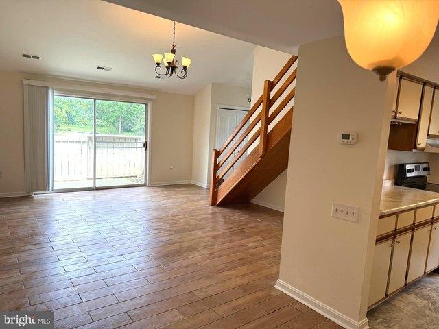1538 Kensington Dr, Hagerstown, MD 21742