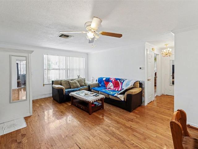 1538 S Lake Ave, Clearwater, FL 33756 | MLS #TB8491