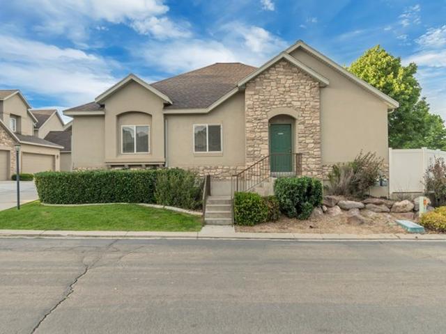1538 W Wyngate Park Dr, South Jordan, UT 84095