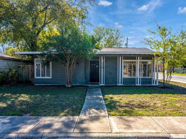 1538 W Thorain Blvd, San Antonio, TX 78201 | MLS #1928 | Compass