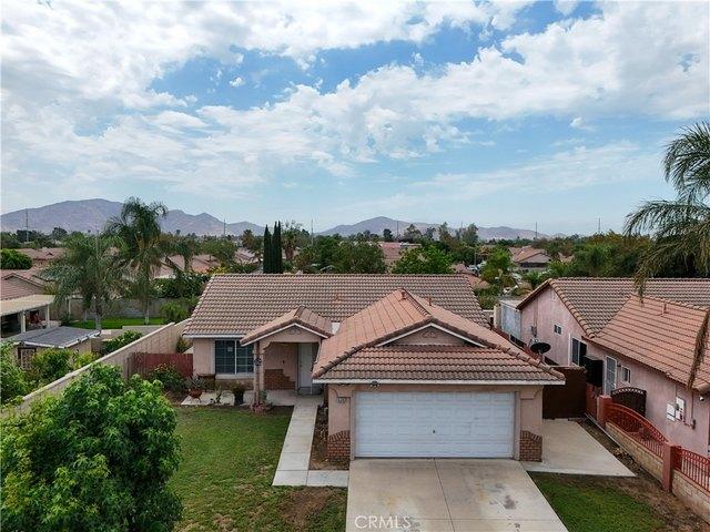 15393 Holly Dr, Fontana, CA 92335