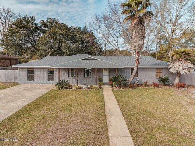 15397 Woody Dr, Gulfport, MS 39503