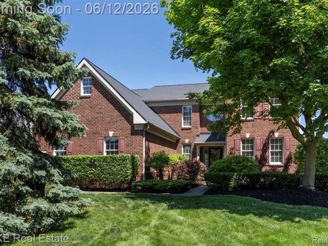 15396 Bay Hill Dr, Northville Township, MI 48168