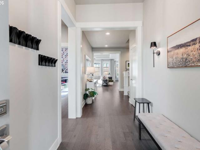 1539 nw redwood ln