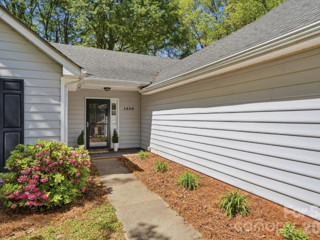 1539 Bear Mountain Rd, Charlotte, NC 28214 | MLS #4368 | Compass