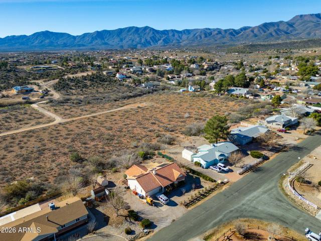 1539 e arrowhead lane