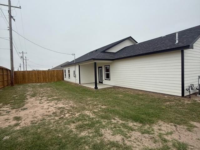 1539 E Maryville Loop