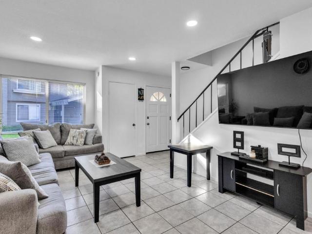 1539 Gustavo St, Unit B, El Cajon, CA 92019 | Compass