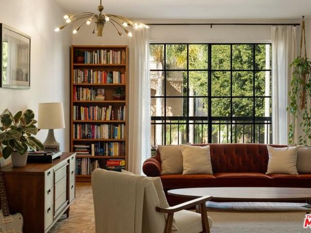 1539 Greenfield Ave Apt 102, Los Angeles, CA 90025