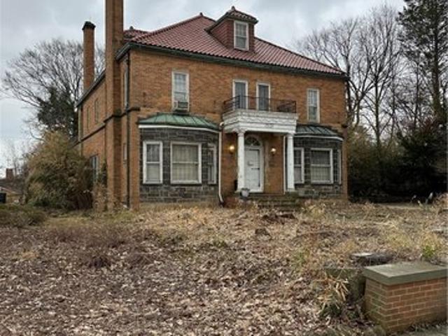 1539 Sheffield Rd, South Euclid, OH 44121