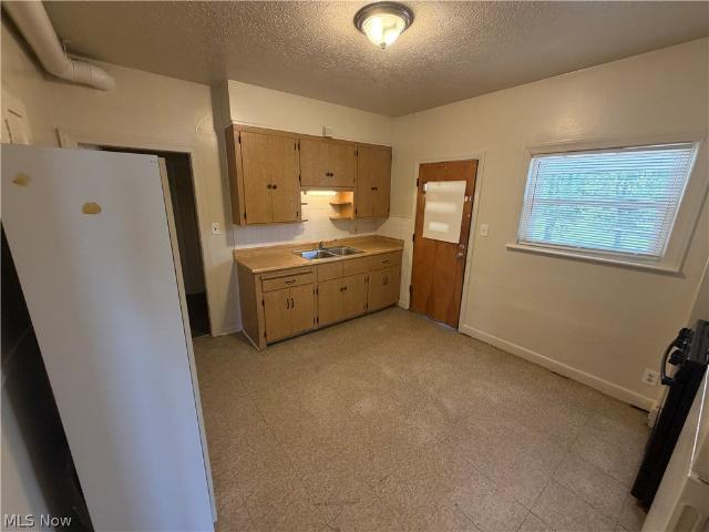 15300 Waterloo Road 1