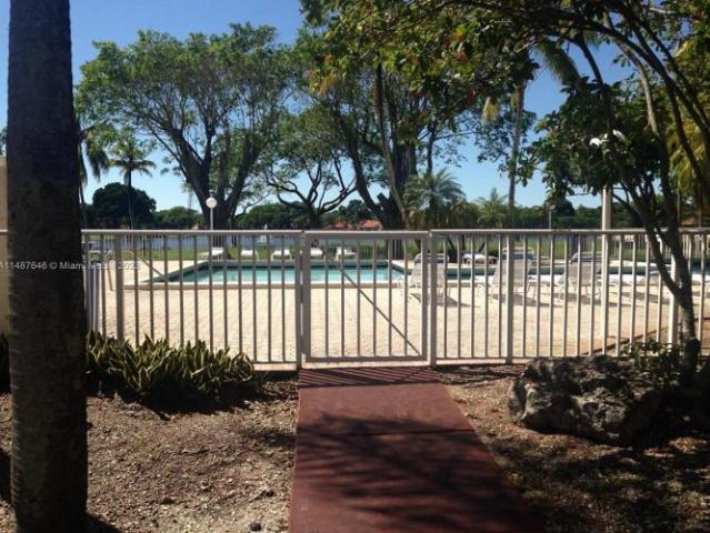 15300 SW 106th Terrace #506, Miami, FL 33196