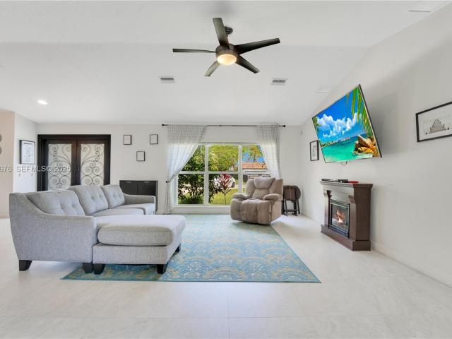 15300 SW 164th St, Miami, FL 33187 | MLS #A11898