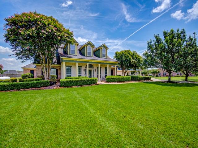 15302 Devin Lane