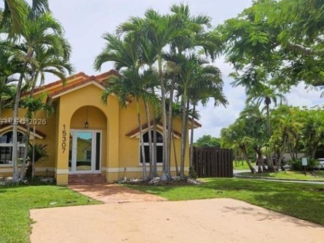 15307 SW 52nd Ter, Miami, FL 33185