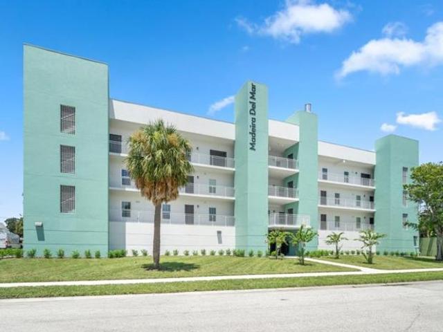 15305 1St Street E P2, Madeira Beach, FL