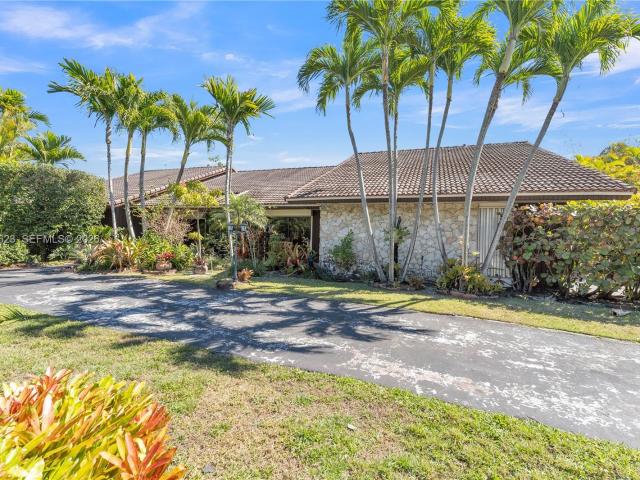 15305 SW 74th Ct, Palmetto Bay, FL 33157 | MLS #A11972 | Compass