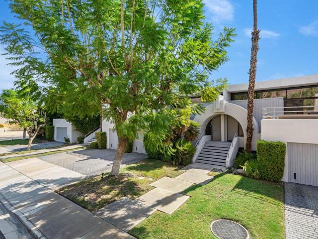1530 N Kaweah Road