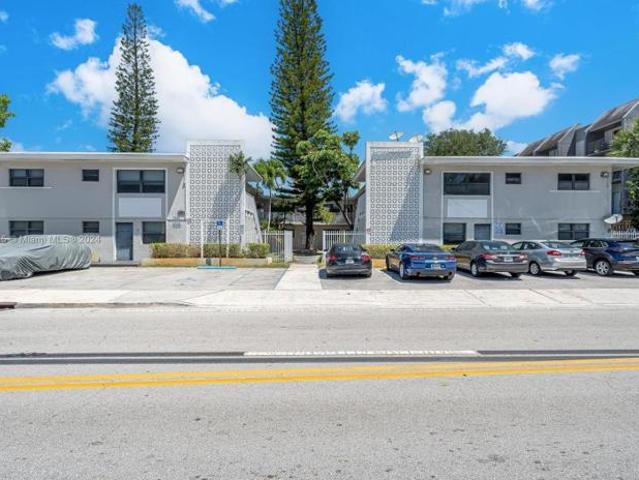 1530 NE 136th St #6, North Miami, FL 33161