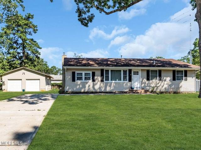 1530 Arient Rd, Forked River, NJ 08731