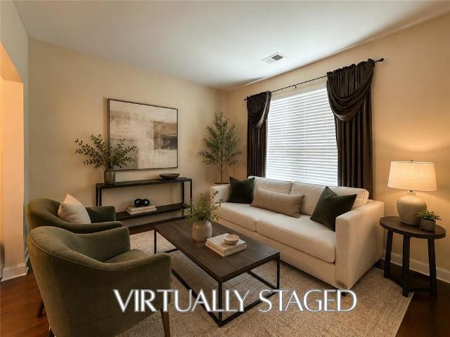 1530 Brushfoot Trail